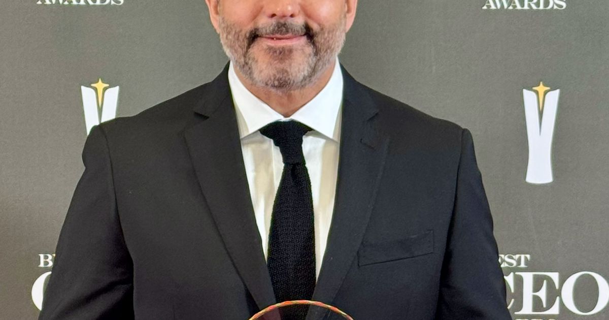 Papon Ricciarelli gana el Best CEO Award 2026 | Revista Mercado